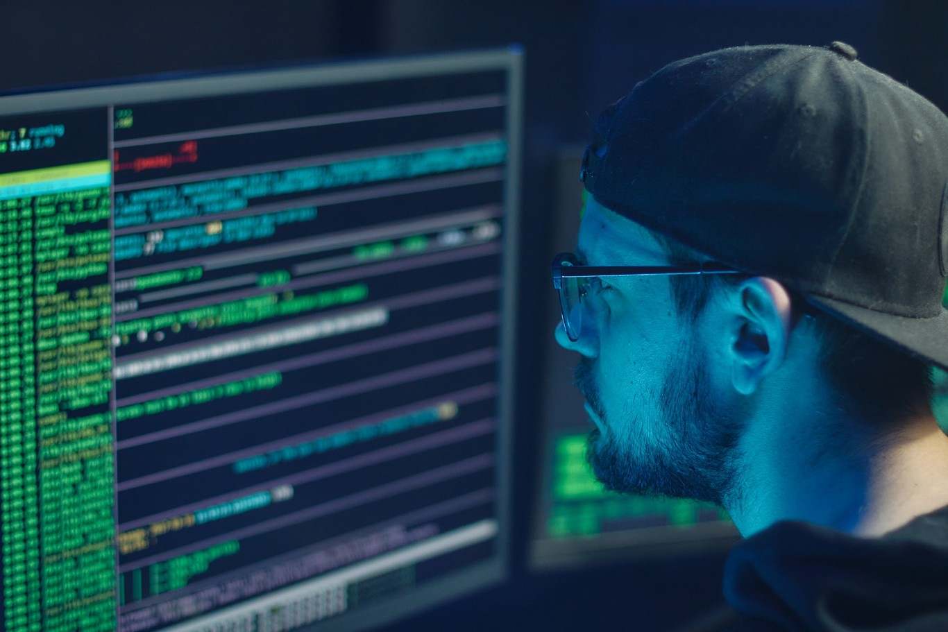 Red Team Testing vs Pentester - Sentor